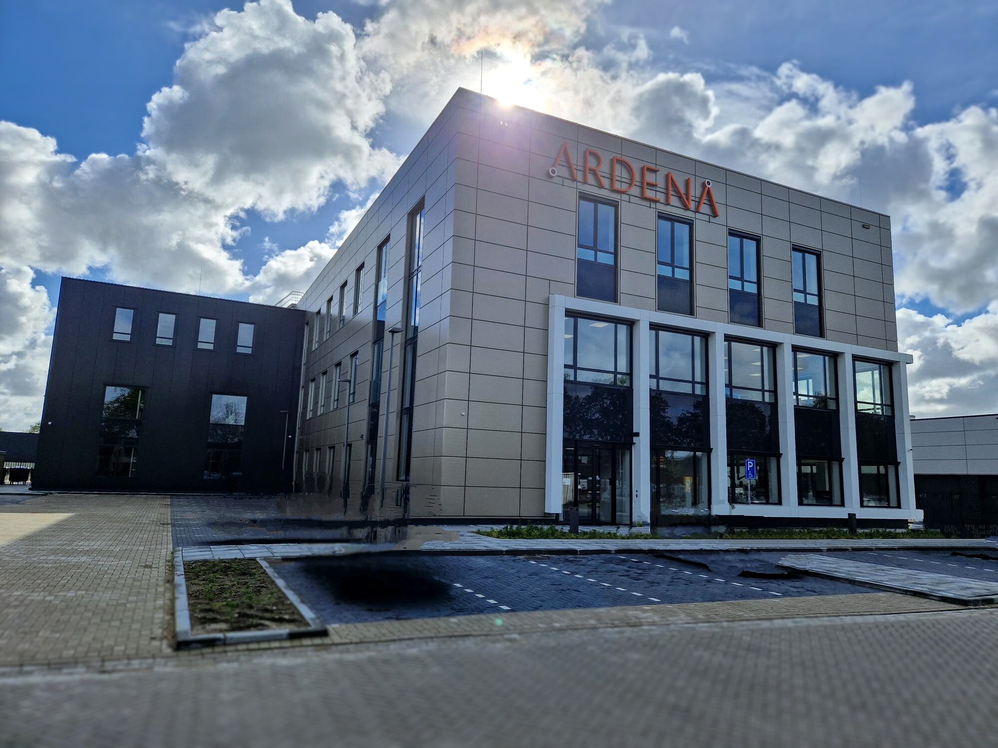 Ardena's Nanomedicines Facility Marks €20 Million Expansion with first GMP approval - Ardena